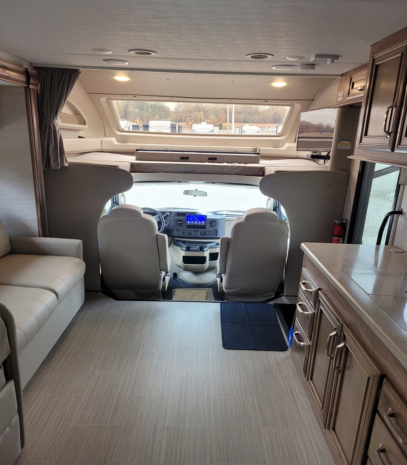 Vehicle Details | RV, Motorhome and Travel Trailer rentals in ...