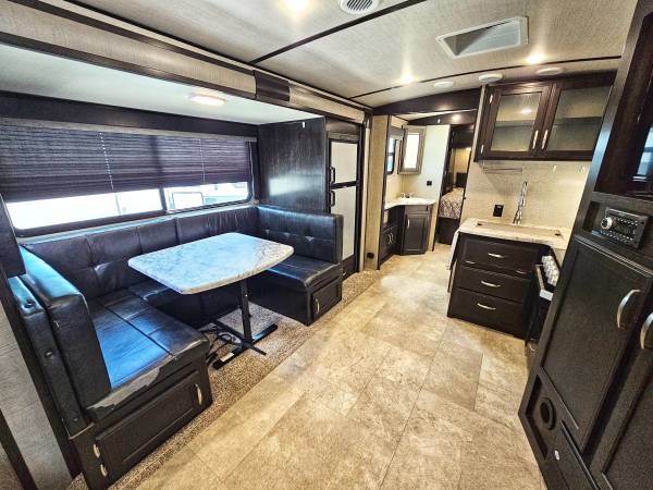 Vehicle Details | RV, motorhome, travel trailer, and tent camper ...