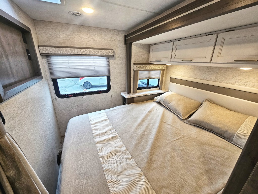 Vehicle Details | RV, motorhome, travel trailer, and tent camper ...